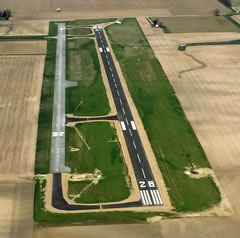 Photo by Phil Brooks looking West. | SkyVector